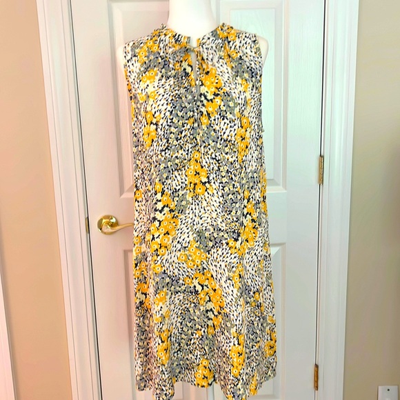 LOFT | Dresses | Loft Floral Print Shift Dress | Poshmark